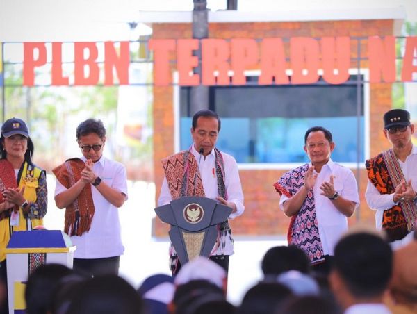 Resmikan 7 PLBN Terpadu, Jokowi: Perbatasan Adalah Beranda Depan Negara Kita